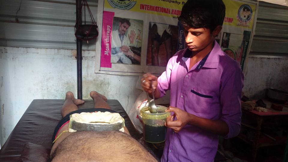 Chakra Basti Therapy: Chakra Basti therapy @ Nadipathy