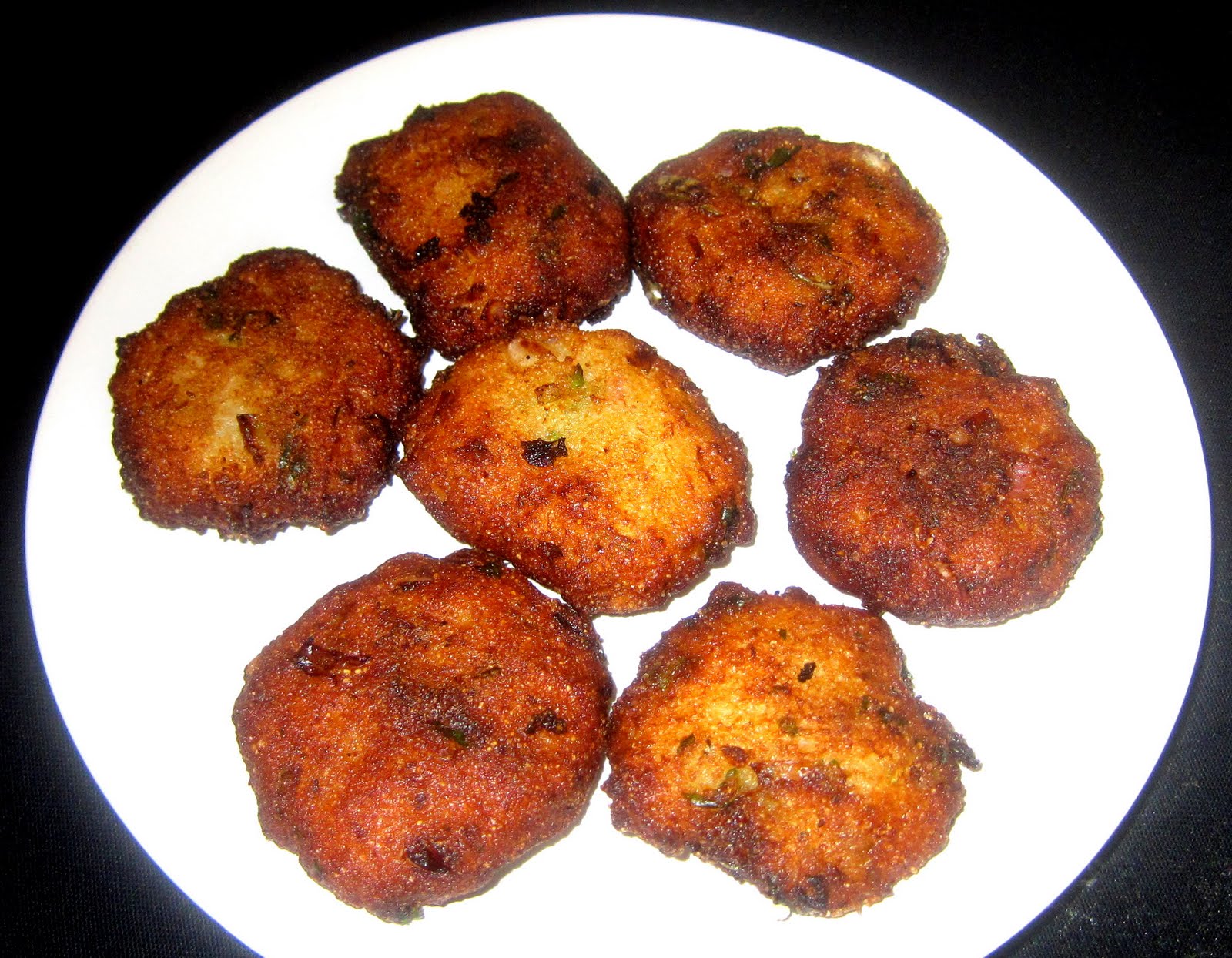 SpicyWorld: Rava Vada
