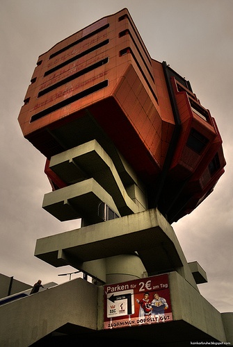 Ride that is Life!: World's Coolest Futuristic Buildings