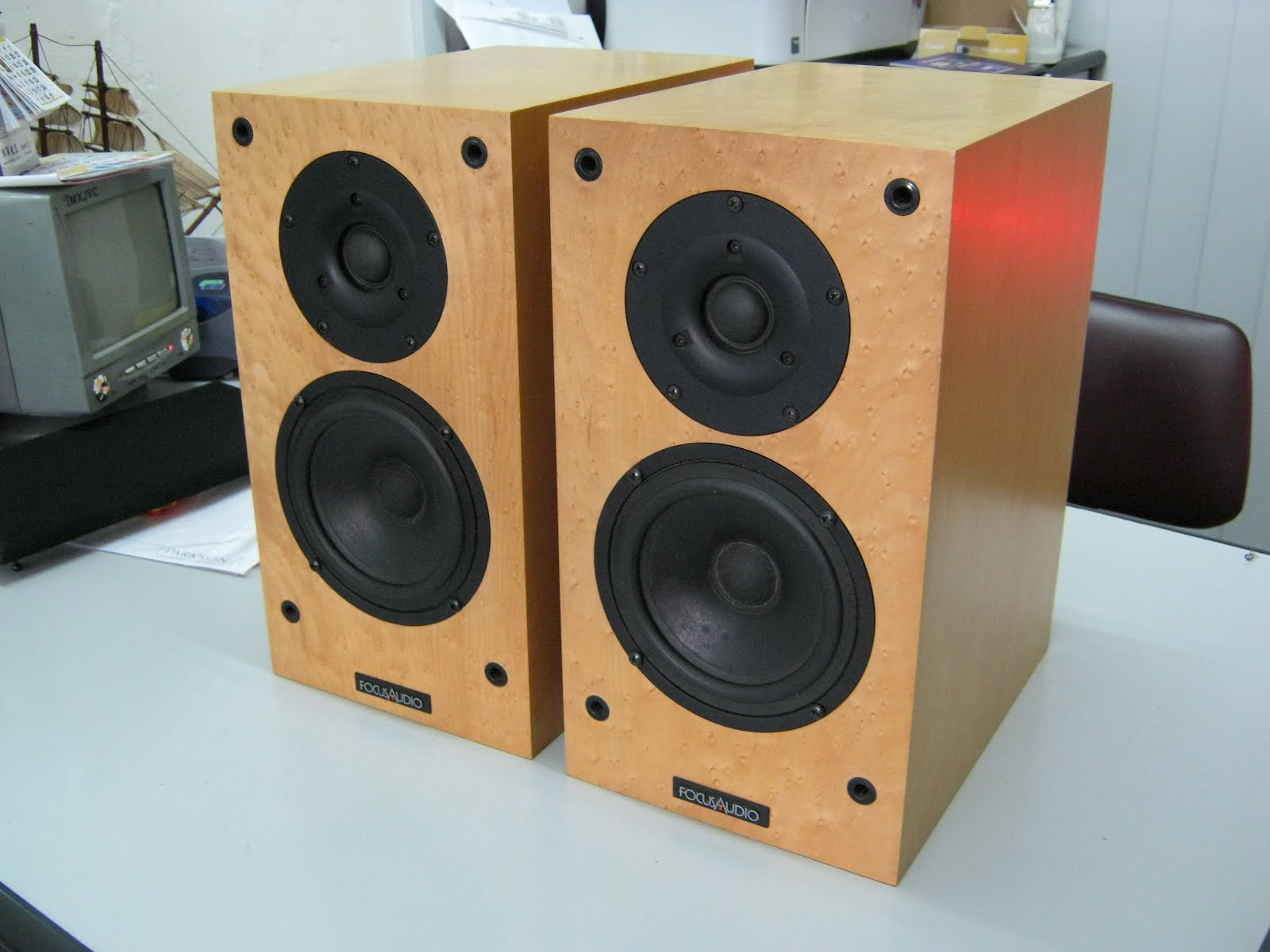 Happy Audio Visual: Focus audio FC-10 speaker (used) sold