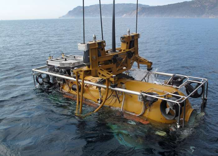 Naval Open Source INTelligence: Refurbished submarine rescue system ...