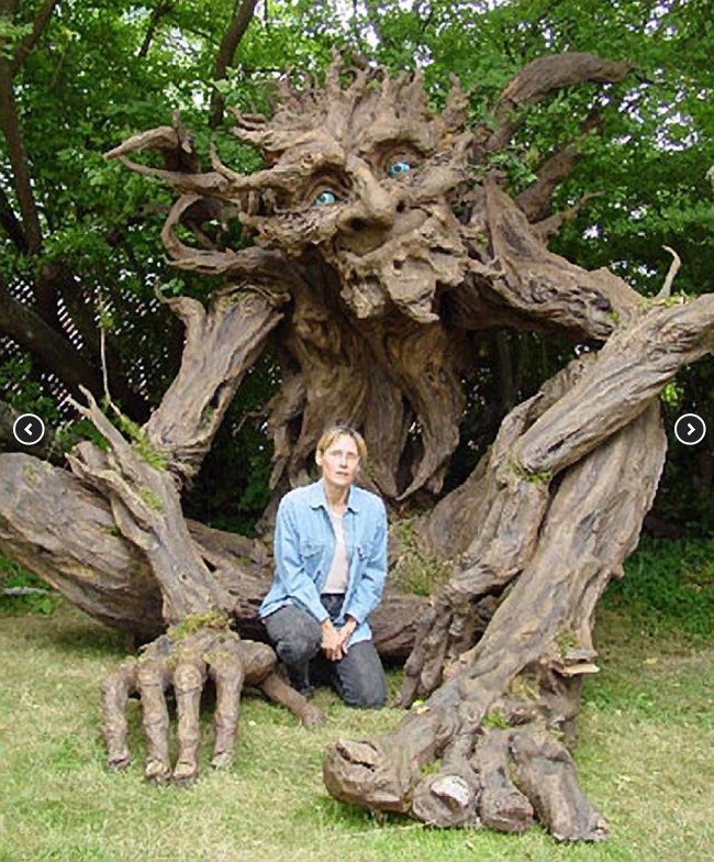 Las migas me persiguen: This tree-like sculpture is reminiscent of ...
