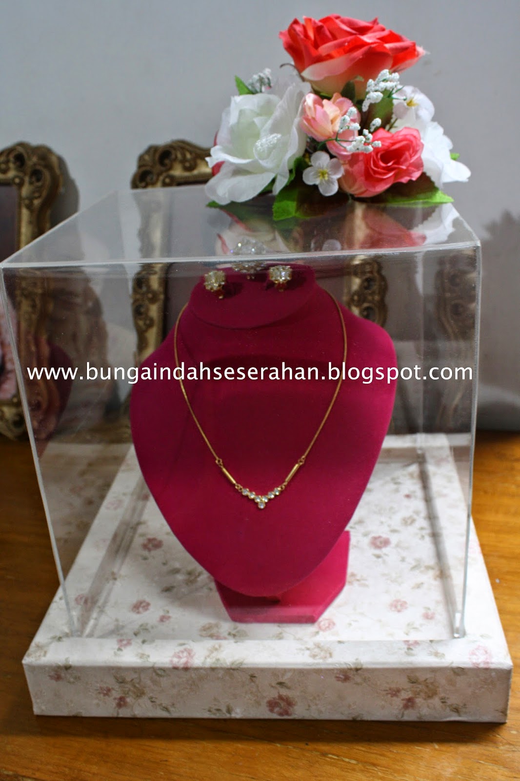 Bunga Indah Seserahan: Kotak Perhiasan 1
