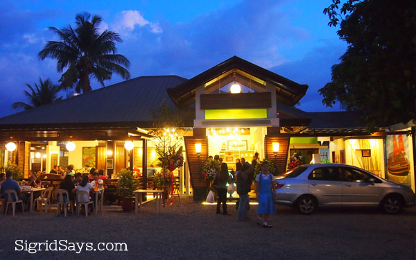 Bacolod Eats: Rau-Ram (Saigon) Vietnamese Cafe Now Serving at their New ...