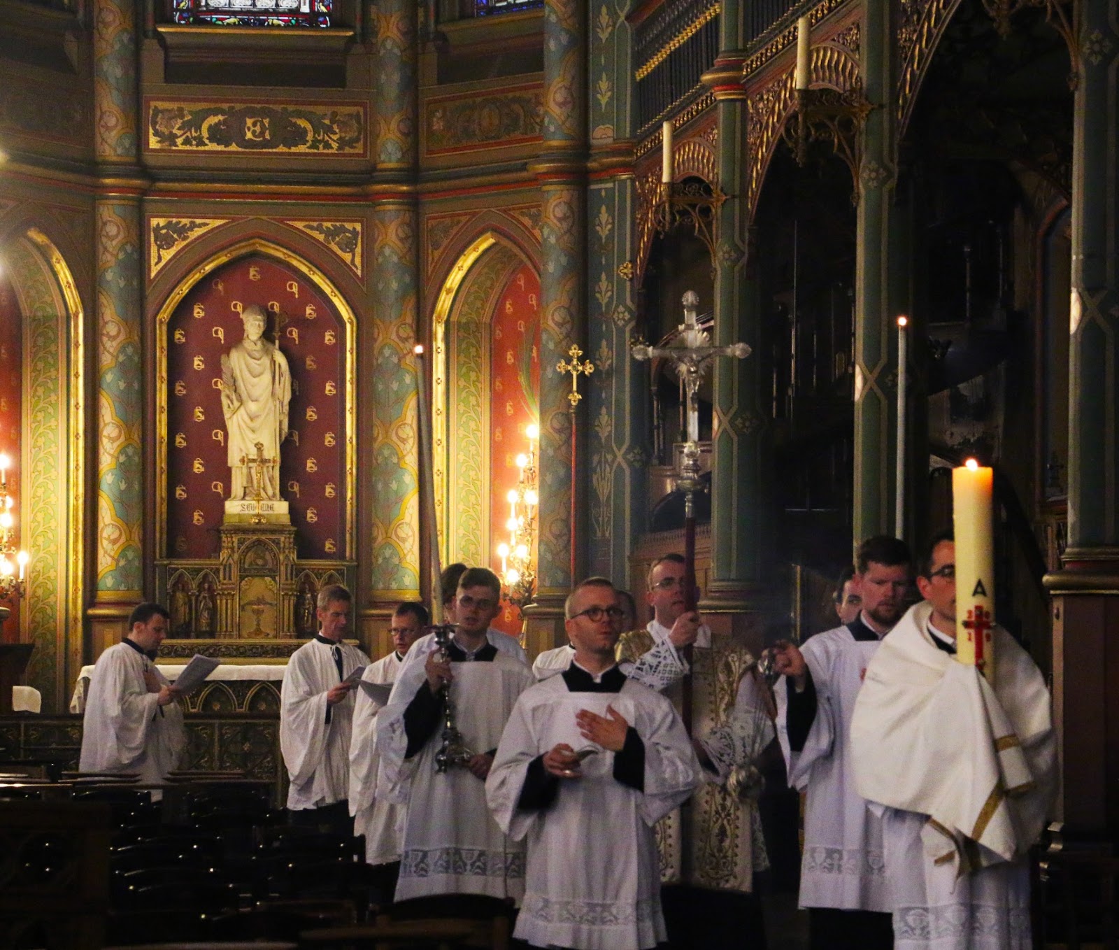 New Liturgical Movement: Video of Medieval Vespers of Easter in Paris ...