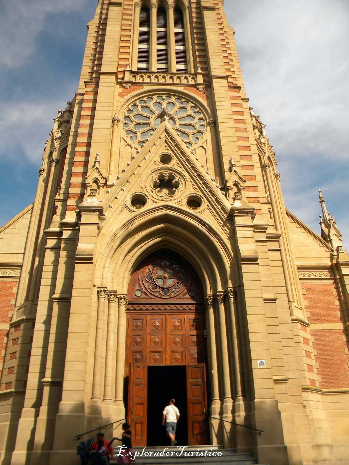 Explorador Turístico: Catedral de San Isidro