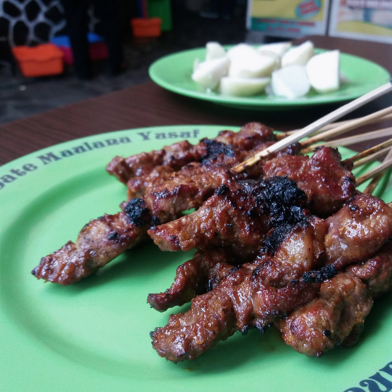 Nikmatnya Si Legendaris Sate Maulana Yusuf, Bandung