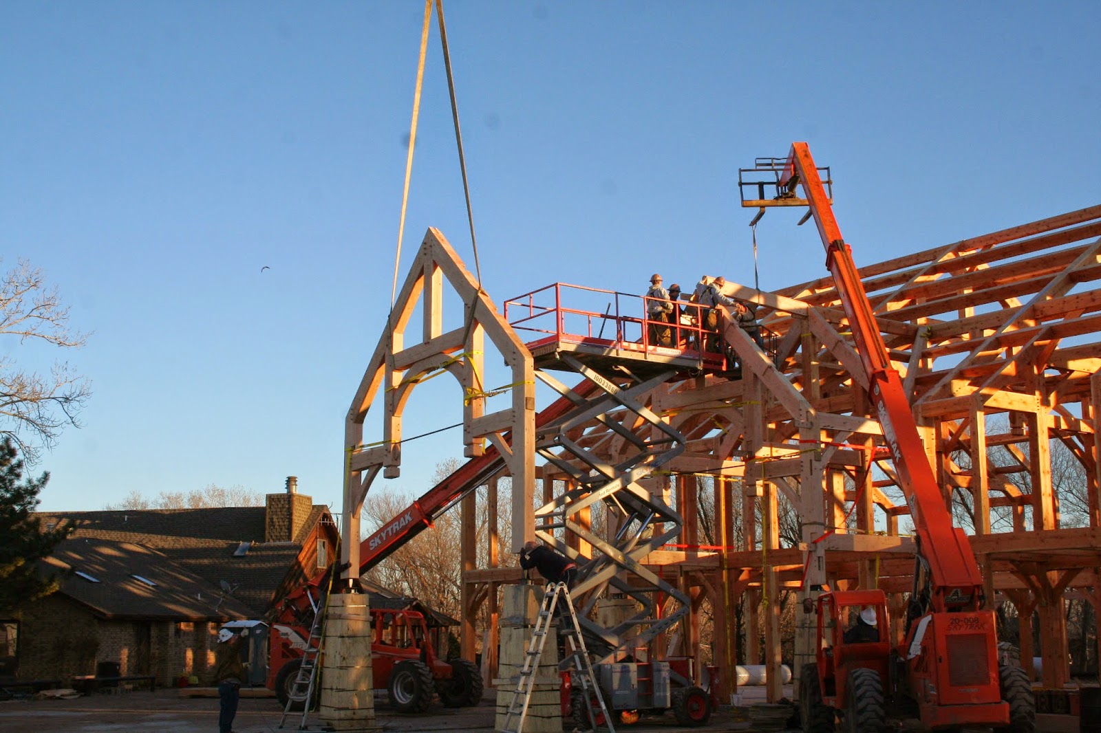 Traditional Timber Frame Project: Timber Construction, Paramount ...