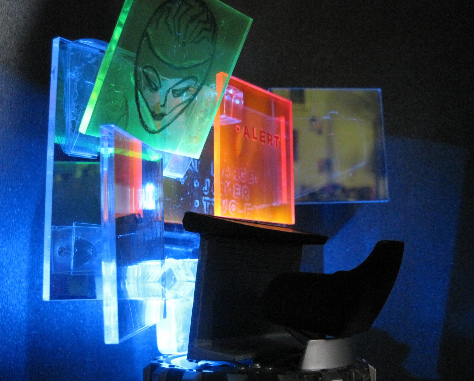 Toy Remix: Custom: DCIH Scale Bat-Computer