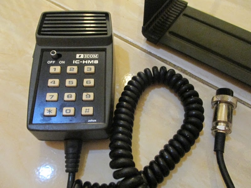 Gromikom Radio: iCom IC-HM8 & Bracket u/ Radio iCom IC-290/IC-390/IC-490