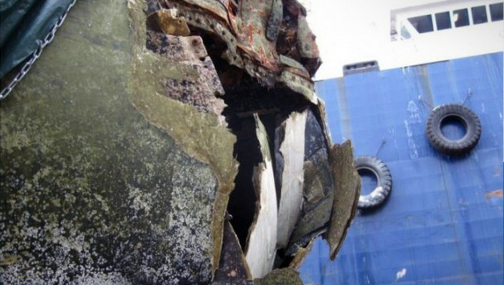 Naval Open Source INTelligence: Navy submarine damage severe, internal ...