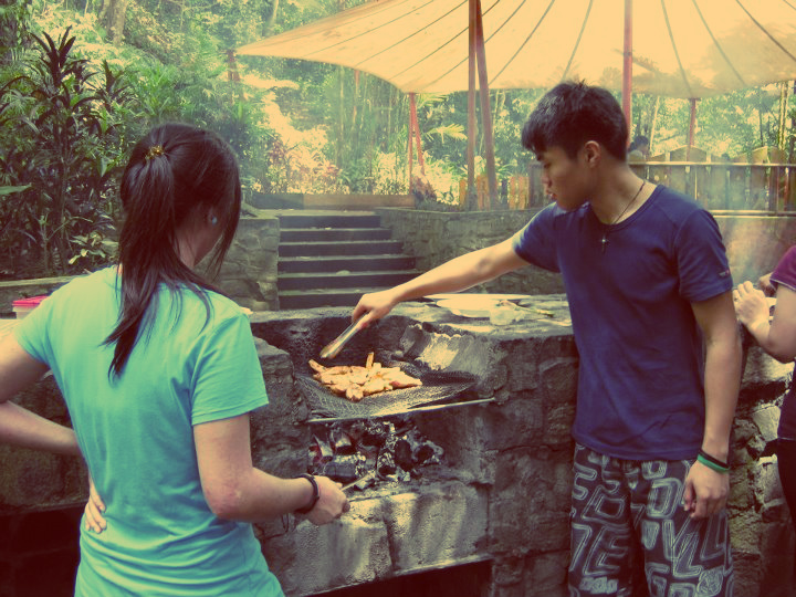 Updates-on-ariel.blogspot.com: BBQ @ Matang Family Park.