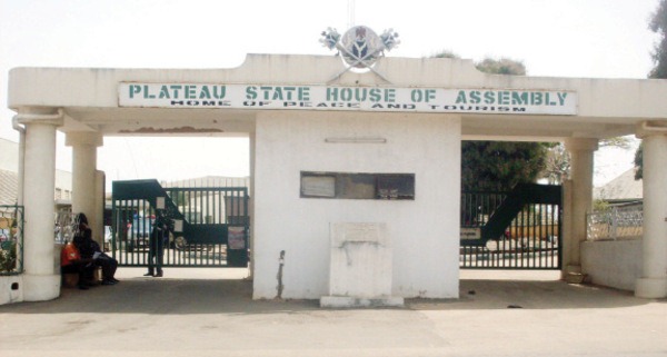Plateau state discovers fake commissioner on its payroll | Nigerian ...