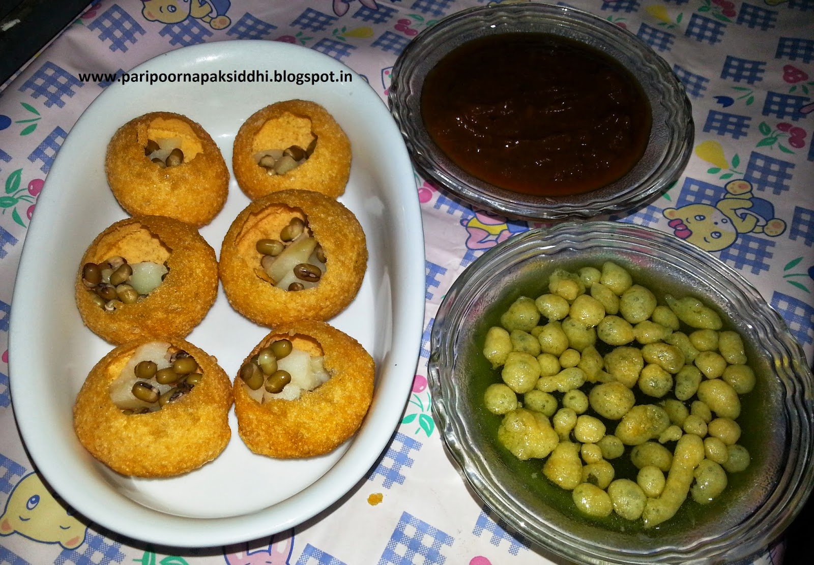 Paripoorna Paksiddhi : FRUITY PANI PURI / PANI PURI WITH MIX FRUIT JUICE