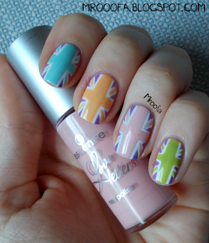 Pastel British Flag Nails - Mroofa