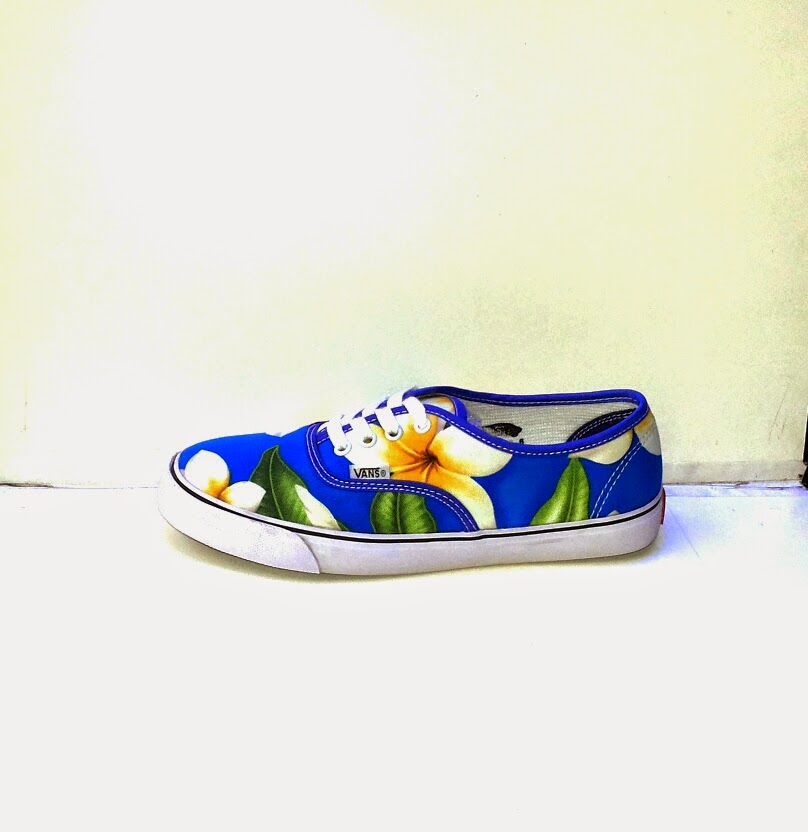 Sepatu Vans Motif