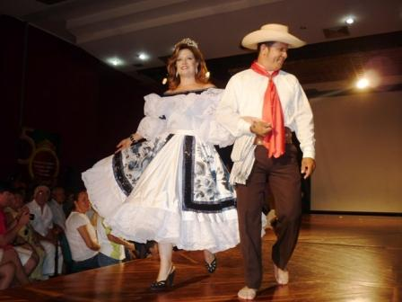 ropa tipica: ropa tipica de colombia