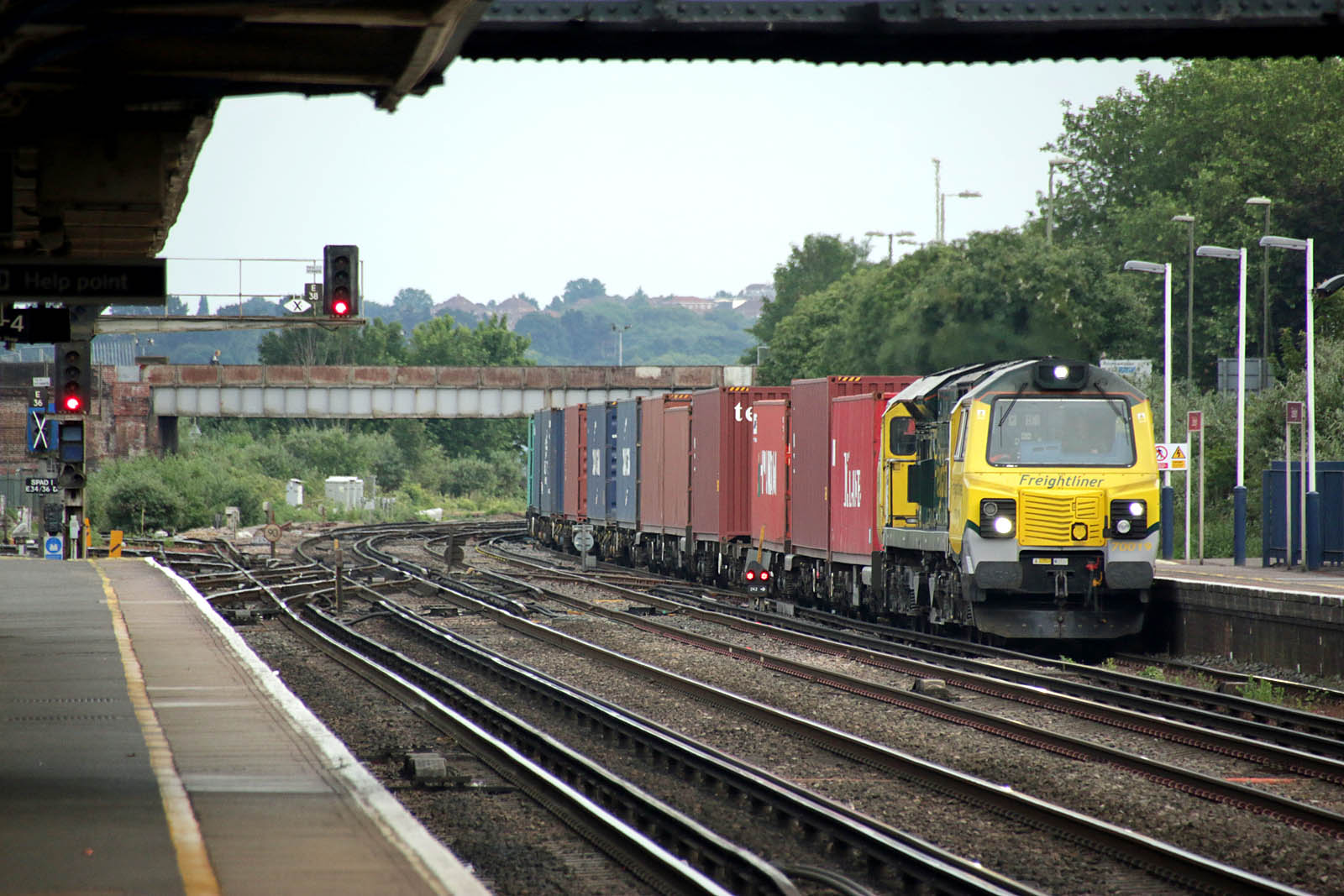 47s and other Classic Power at Southampton: June Friday Evening Freight ...