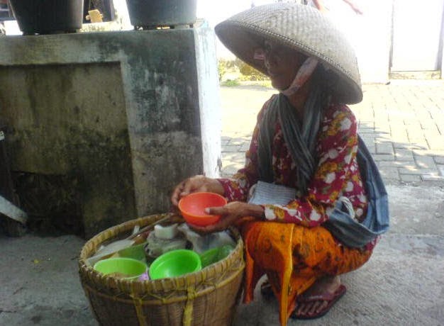 Jamu Jun khas Semarang | OYIN AYASHI