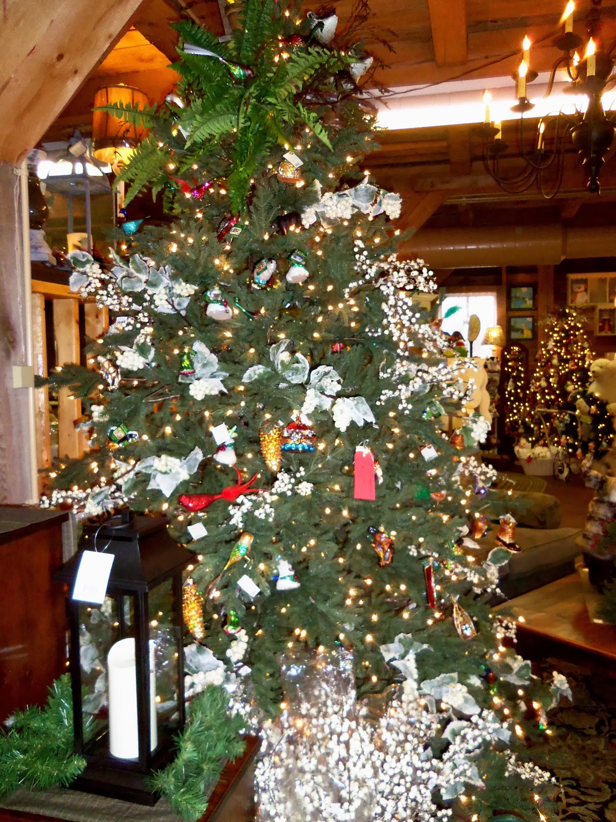 A DEBBIE-DABBLE CHRISTMAS: Christmas in the Stores: Country Folk Store ...