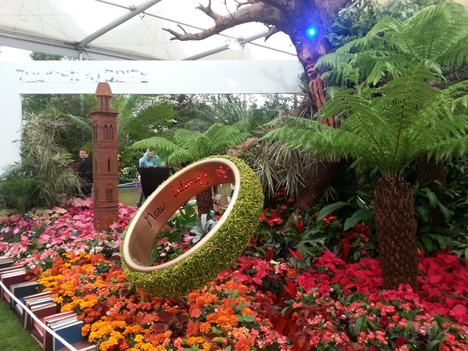It's not every day you see an 18ft Lord Of The Rings flower arrangement ...