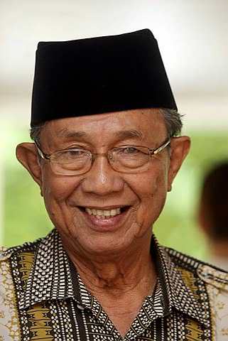 Datuk Aziz Sattar - Sahabat Lagenda ~ Blog TiGa Pagi