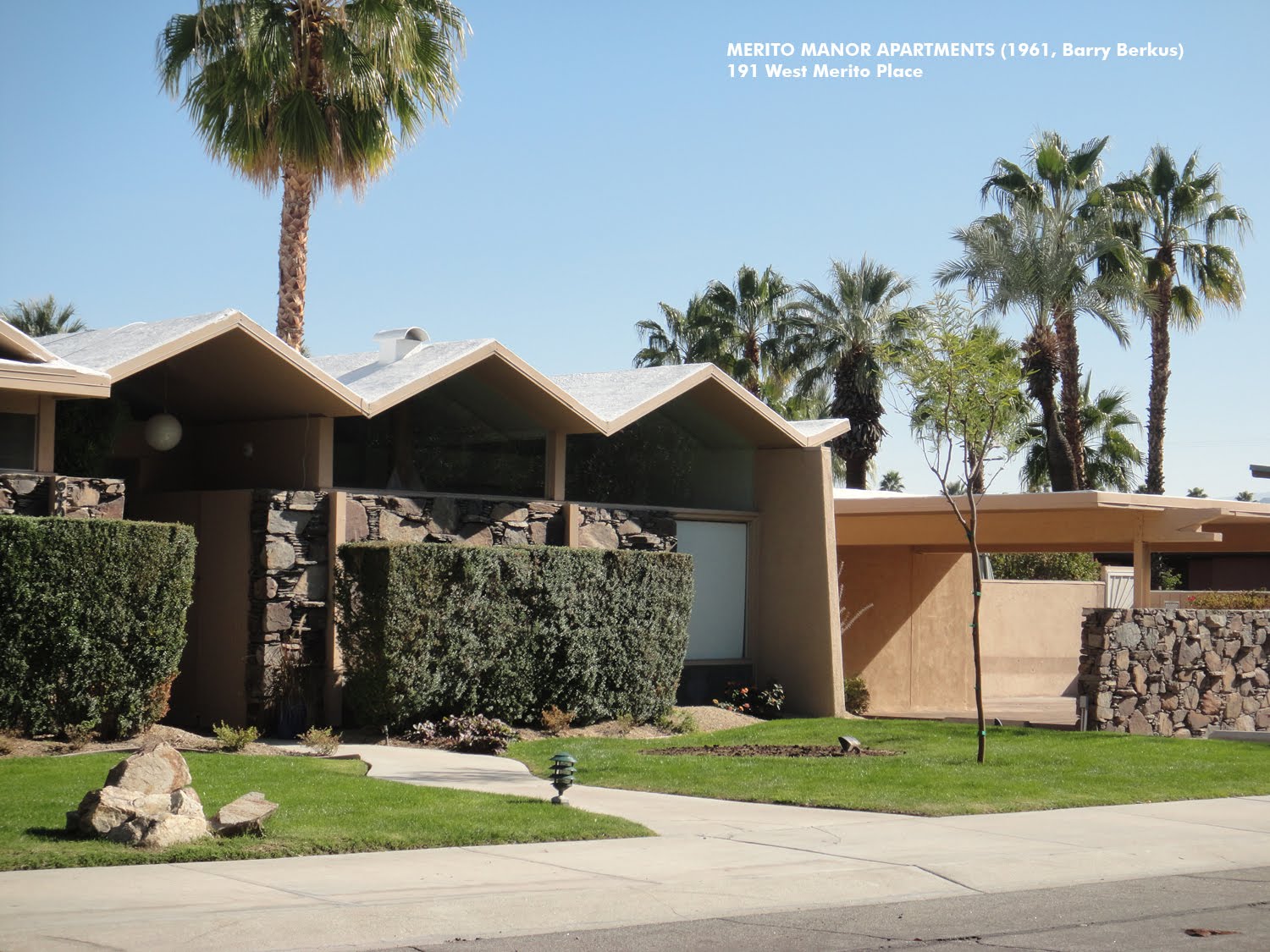 PALM SPRINGS ARCHITECTURE: Folded Plate Roofs