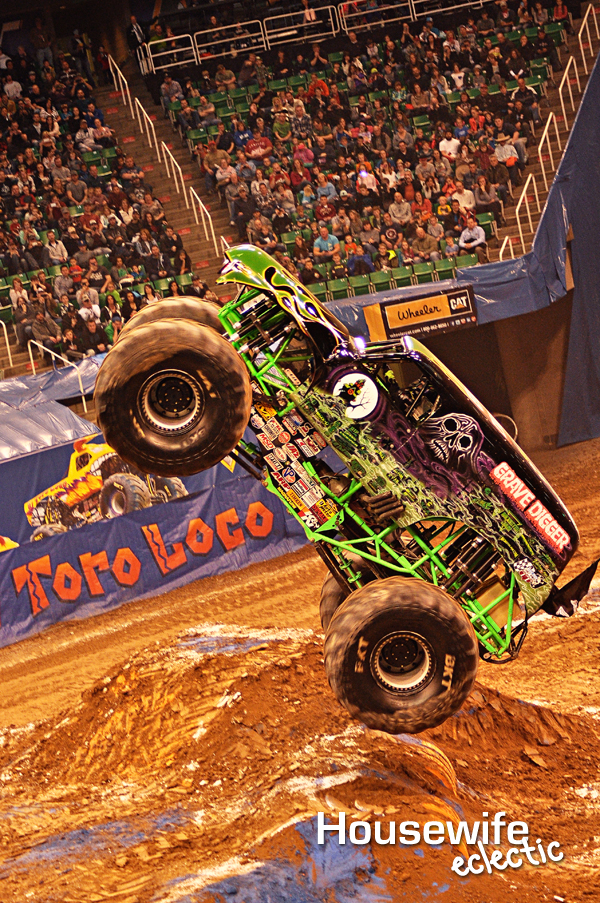 Jammin' at Monster Jam - Housewife Eclectic