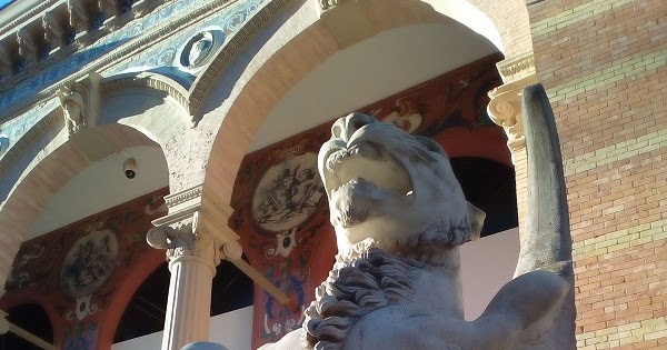 EL ZENOBITA: ¡Ay, que me meo toa! Performance en el Retiro