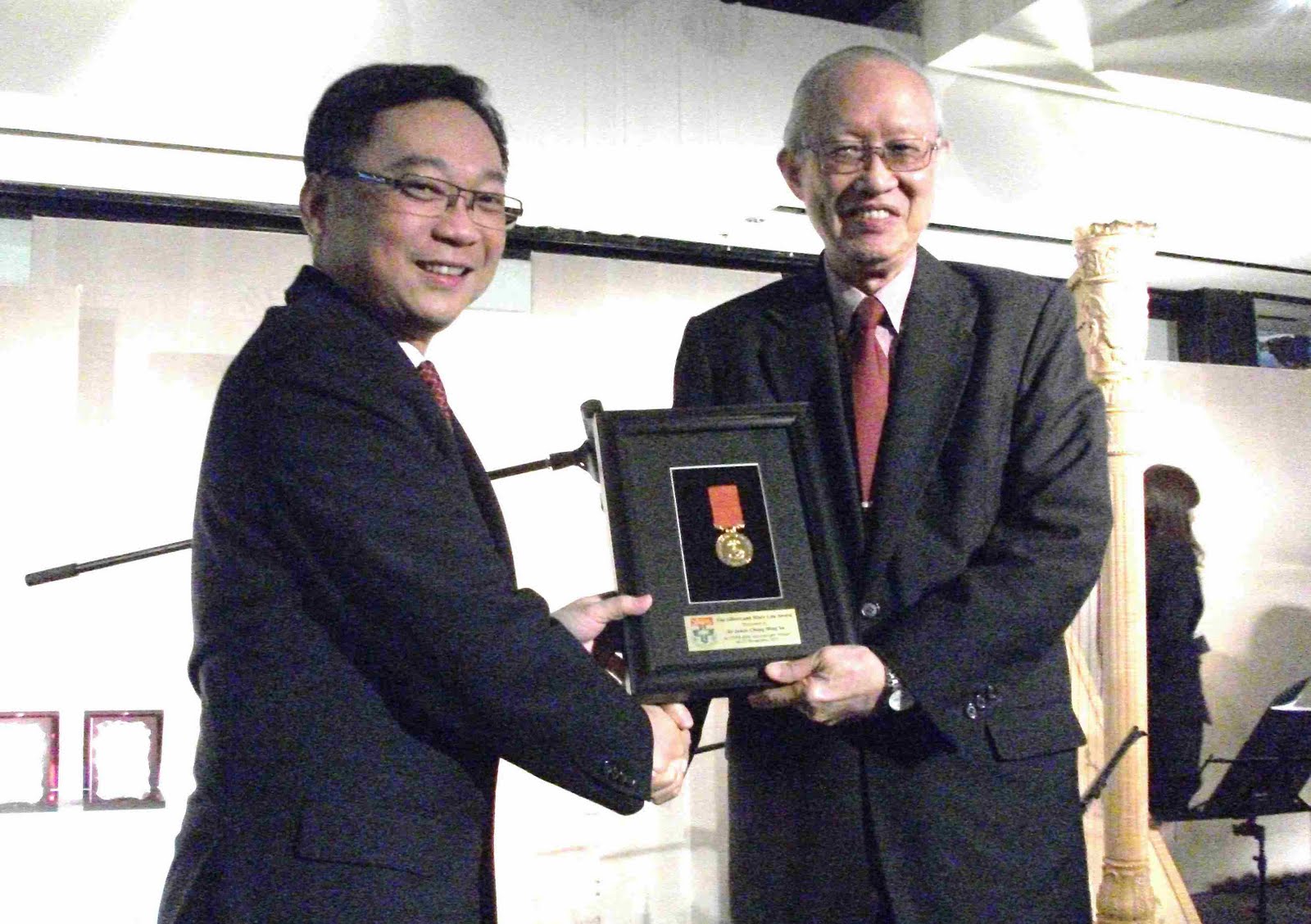 chang clinic: DR CHANG MING YU awarded the Albert and Mary Lim Award by ...