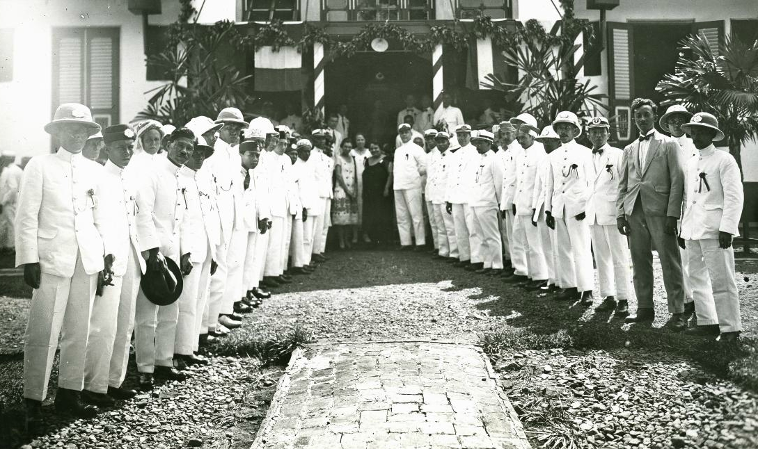 HAJI OEMAR SAID (HOS) TJOKROAMINOTO - Sejarah Peradaban Islam