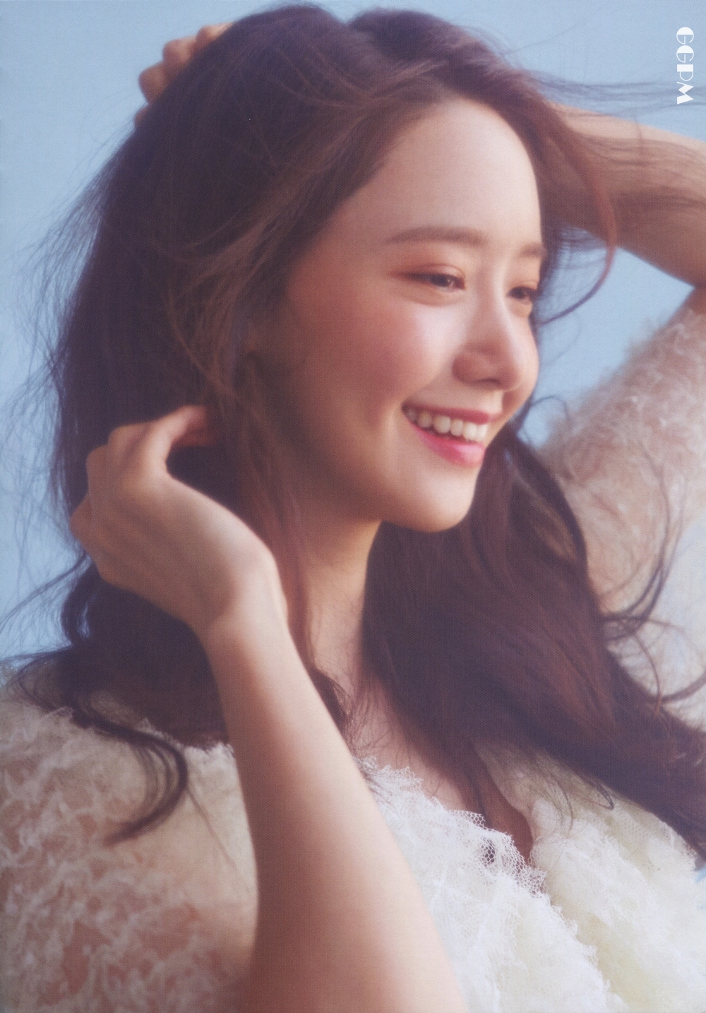 YOONA. Special Album 'A Walk to Remember' BOOKLET - SPRING, YOONA | GGPM