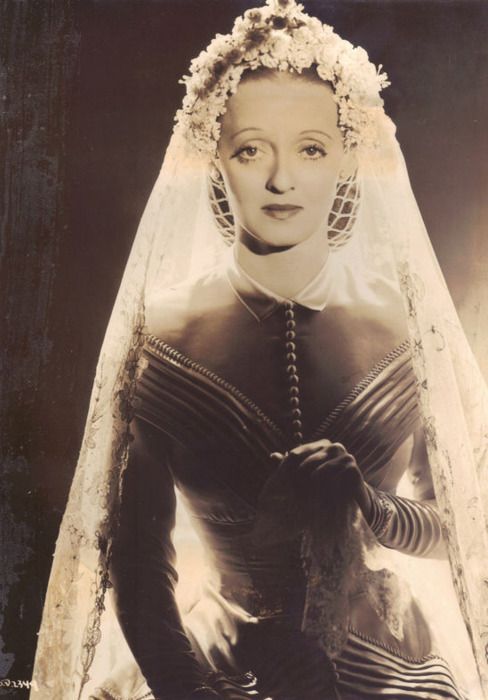 Phyllis Loves Classic Movies: Cinema Wedding Gowns: The Old Maid (1939)