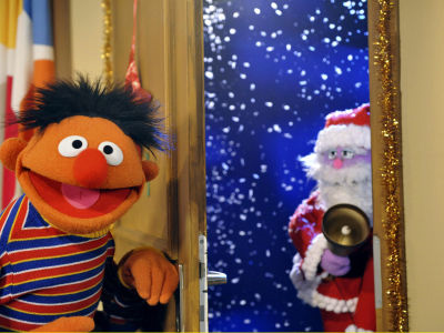 A Much Deeper Level: Random Muppet #30: Santa Claus