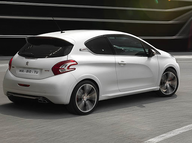 Vídeo: Peugeot 208 GTI "Driving Experience" apenas oito sorteados