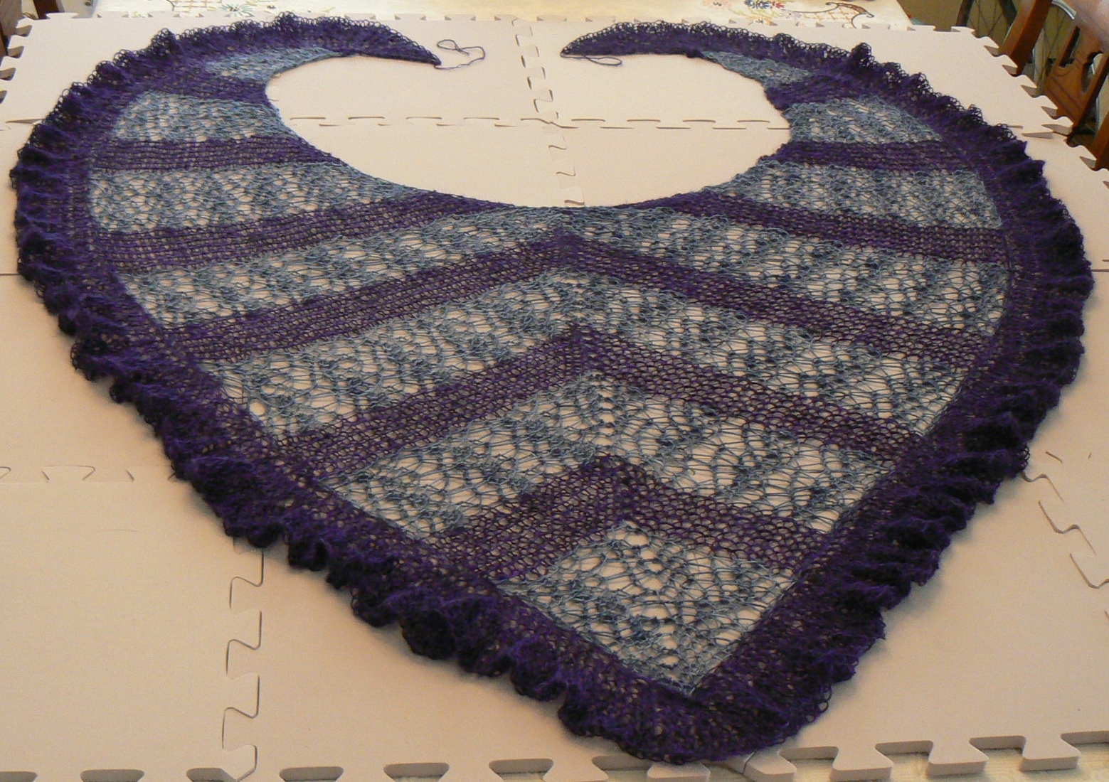 Renee Van Hoy Designs Innovative Patterns for Loom Knitters: Waves of ...