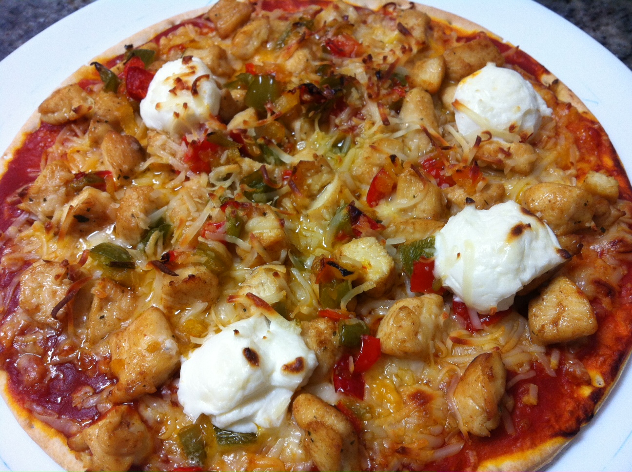 Comer por haber comido: Pizza de pollo