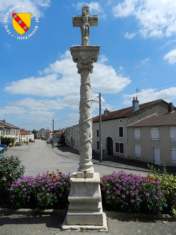 PATRIMOINE DE LORRAINE: CHATENOIS (88) - Croix-calvaire (1746)