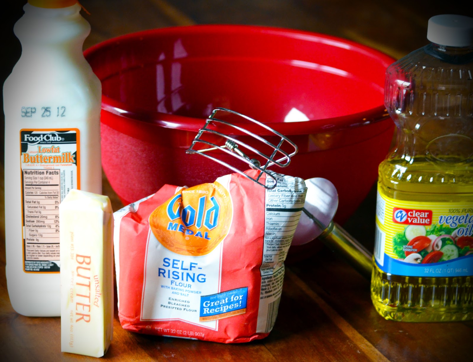 the sassy stove : Buttermilk Biscuits aka World Famous Boyfriend Biscuits