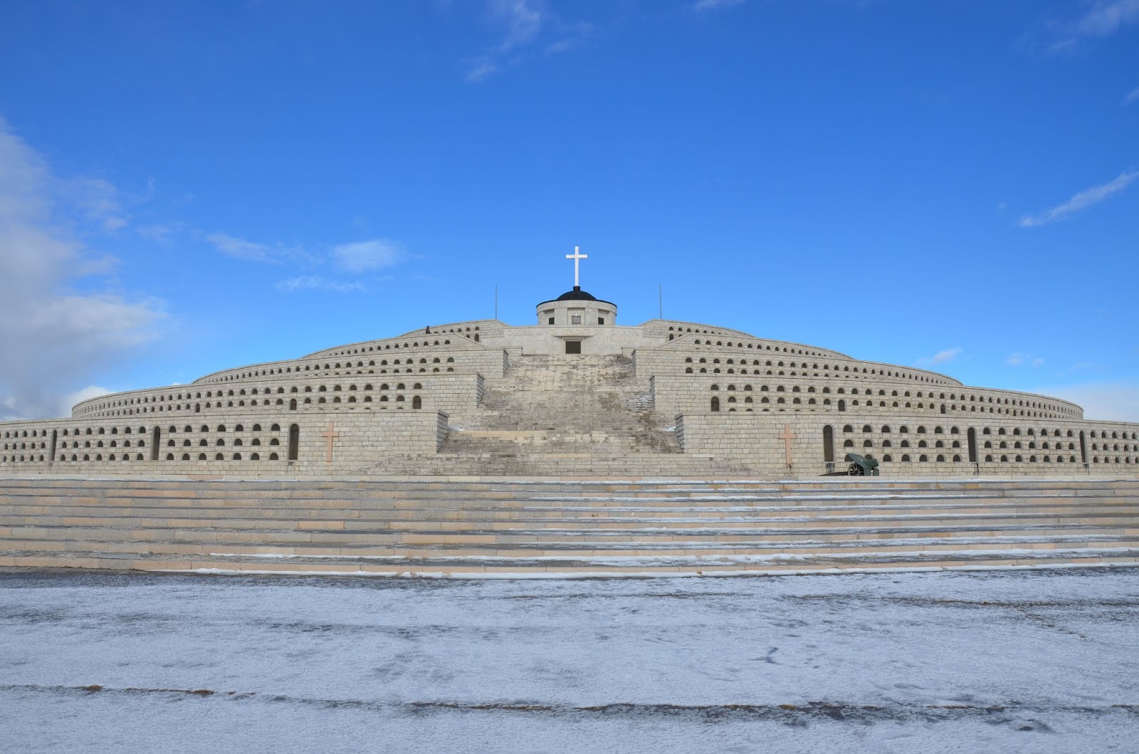 Cima Grappa da Baita Camol, per il sentiero 100. Escursione a Campocroce
