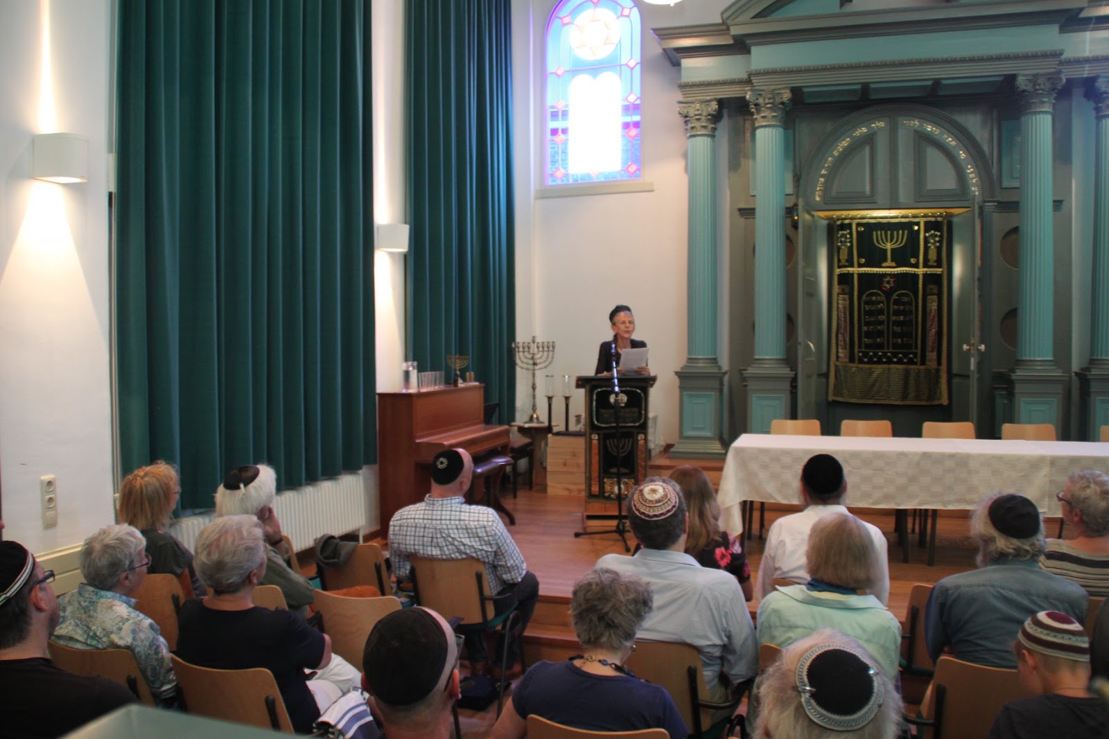 Rabbinaat Alkmaar רבנות אלקמאאר: Synagoge in Delft viert Bat Mitswe