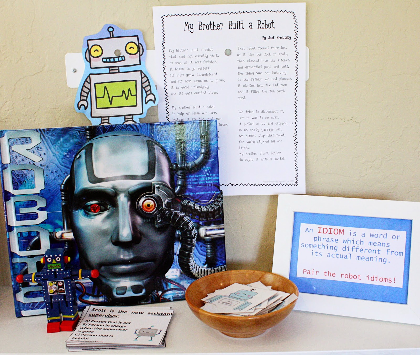 The Modern Vintage Homeschool: Robots!