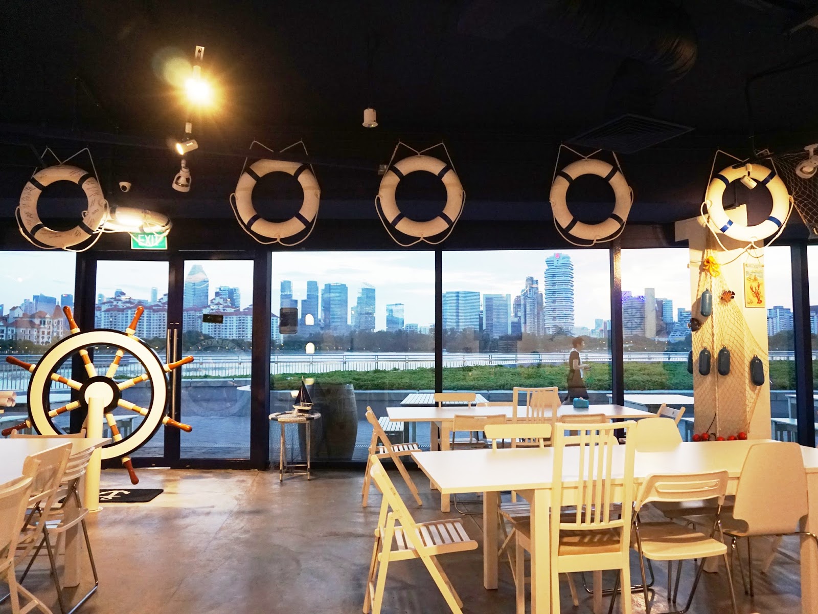 PinkyPiggu: Crab In Da Bag Opens New Branch At Singapore Sports Hub!