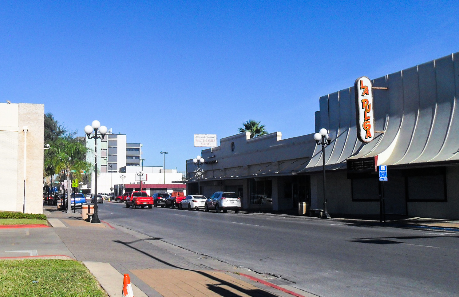 EL RRUN RRUN: IN BROWNSVILLE HOW THINGS CHANGE, YET REMAIN THE SAME