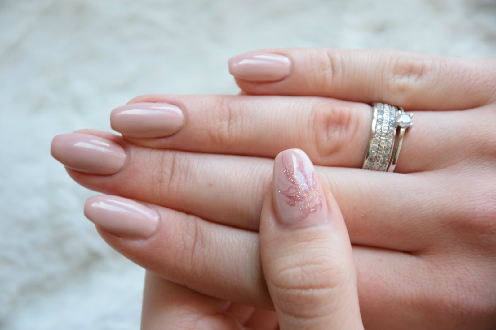 Parikla : MIX WIOSENNYCH STYLIZACJI PAZNOKCI - SEMILAC (135, 130, 032 ...