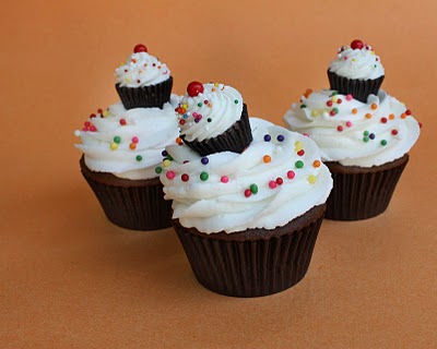 fort & field: miniature cupcakes