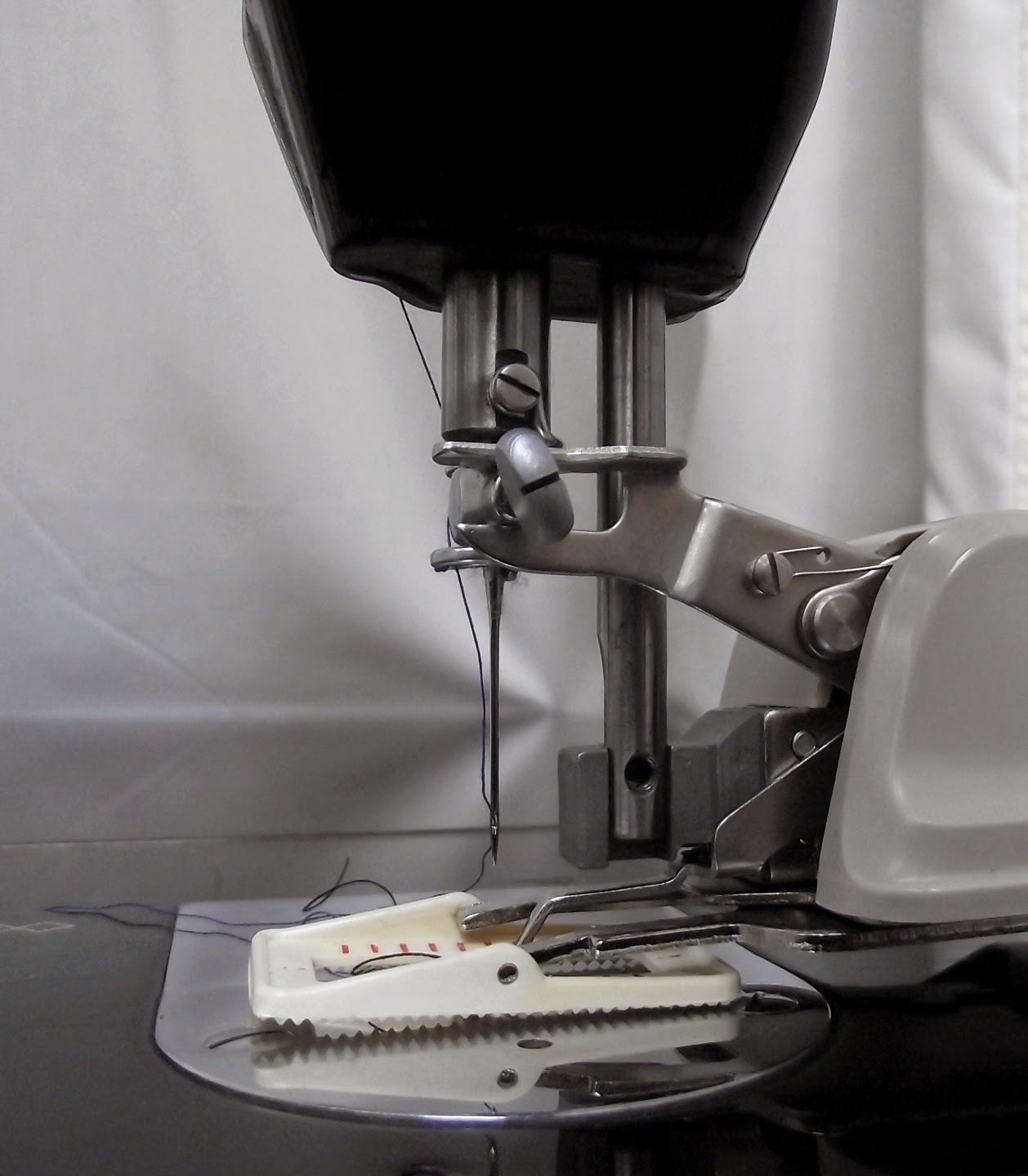 Lizzie Lenard Vintage Sewing: How to Use the Mystery Buttonholer