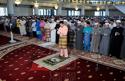 Belantan: Sultan Muhammad V solat Jumaat di Masjid Negara?