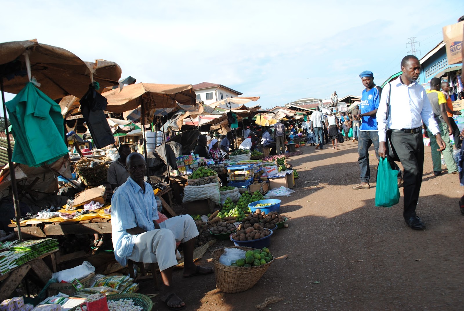 Hansens in Uganda: Views of Kampala and open market