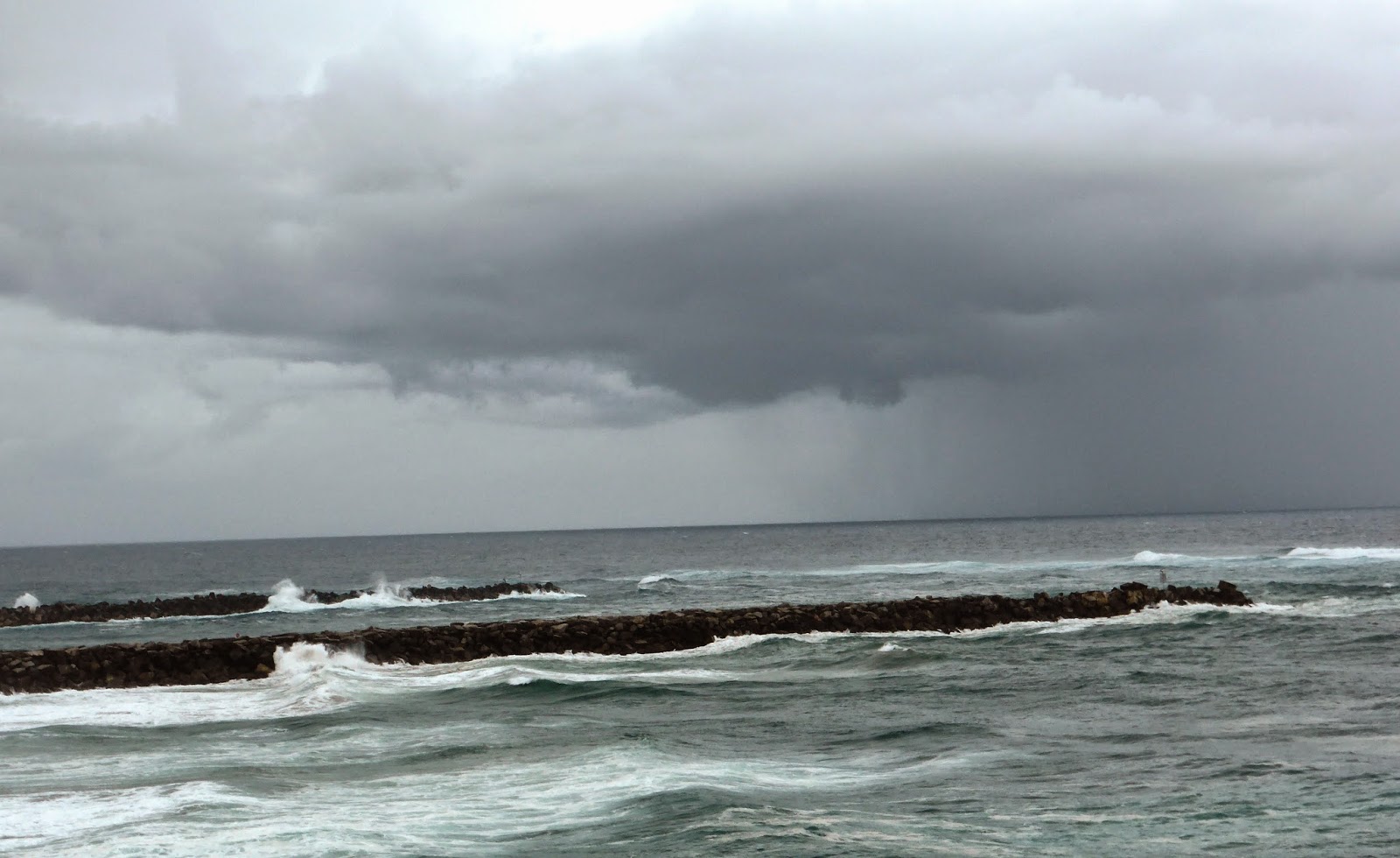 Beyond The Blue Horizon: Yamba from the air - and stormy weather.